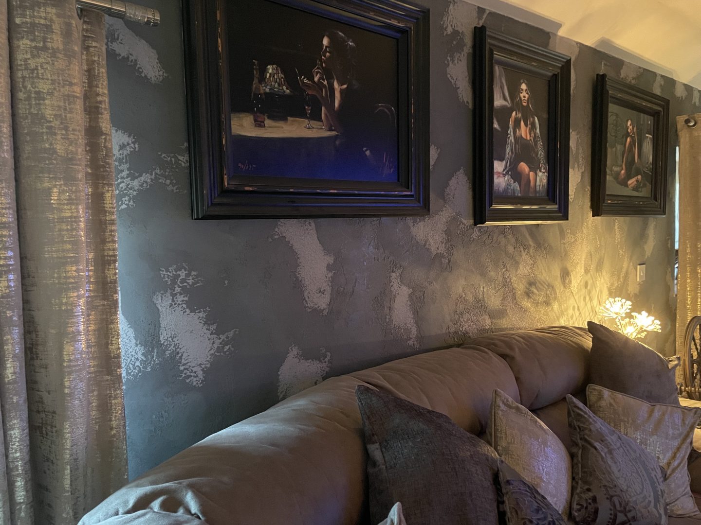 Infinito Venetian Feature Wall with Zinc Mantra | Plaster King