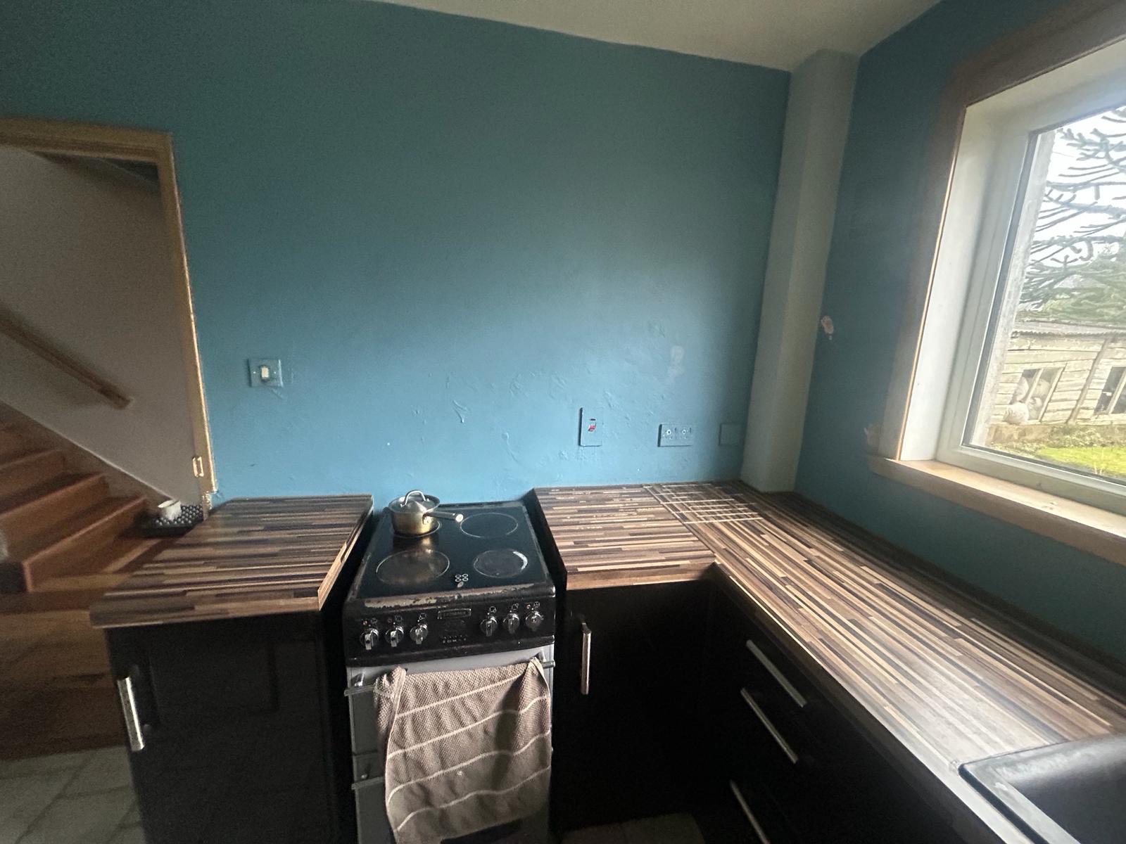 Kitchen Worktop in Spray Granite & Walls in Infinito Venetian | Plaster ...